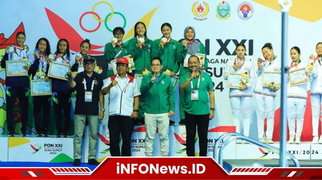Pj. Gubernur Adhy Kalungkan Medali ke Dua Atlet Renang Jatim di PON XXI Aceh