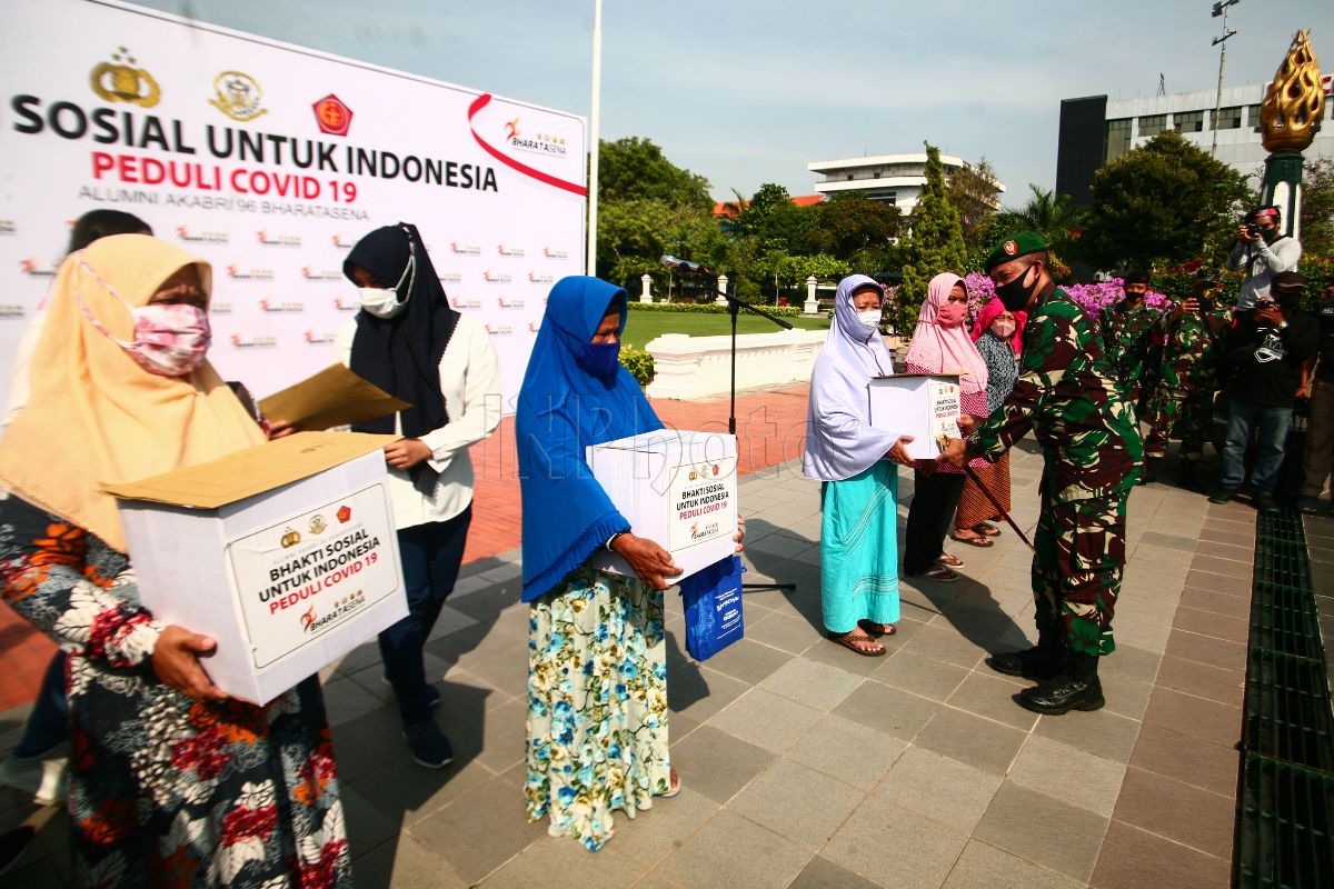 Alumni AKABRI Angkatan 96 Bharatasena Sumbang 1996 Sembako